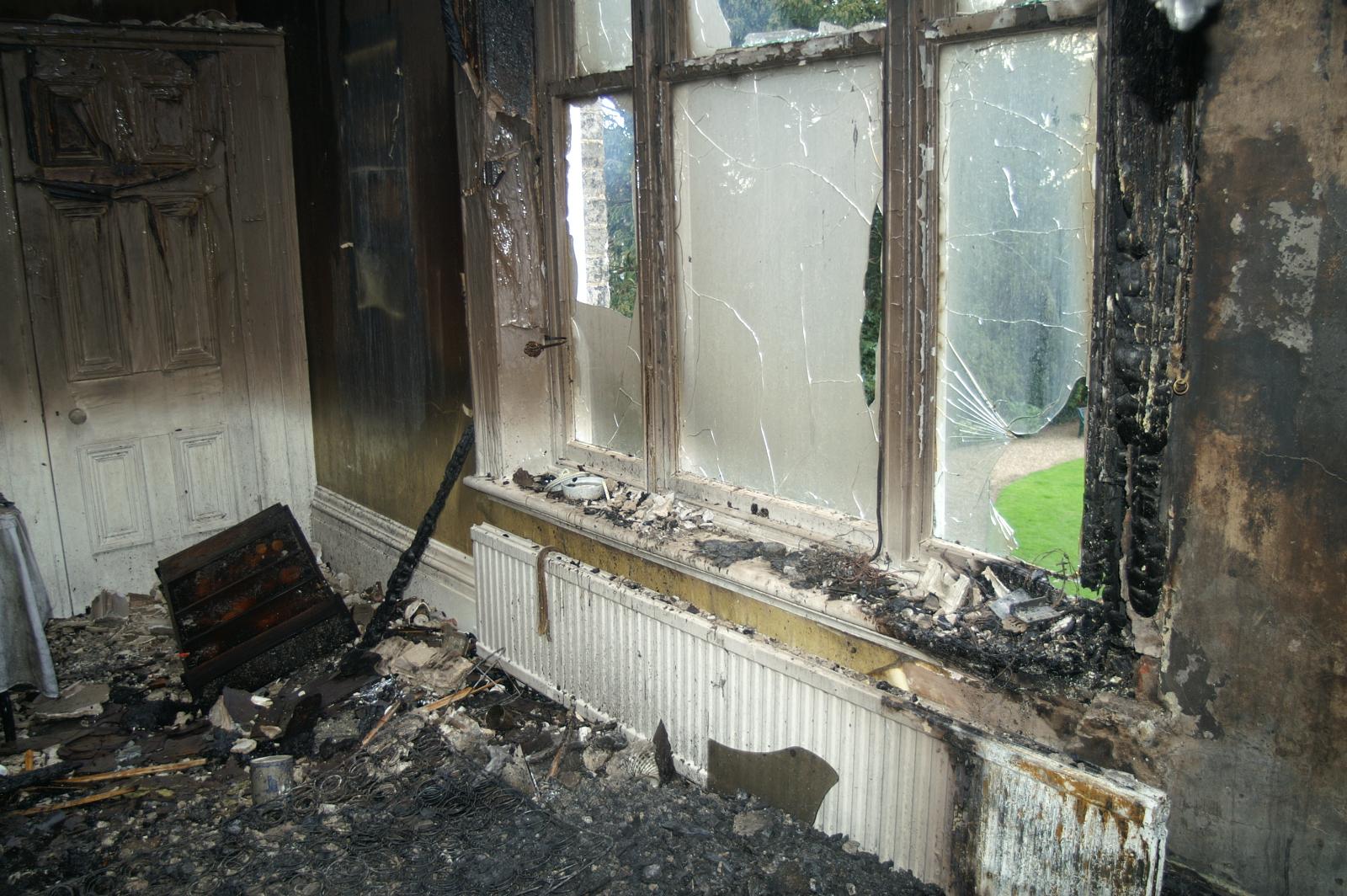 11 Simple Steps to Reduce Fire Smoke Damage | Best Cleanup